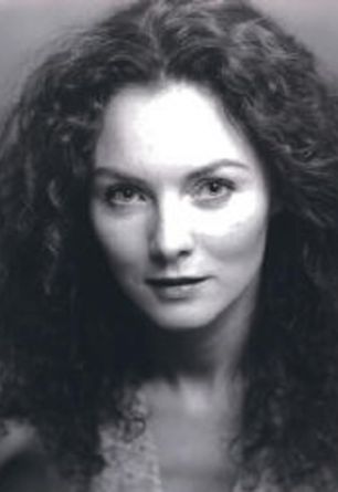 Aislín McGuckin's Biography - Wall Of Celebrities