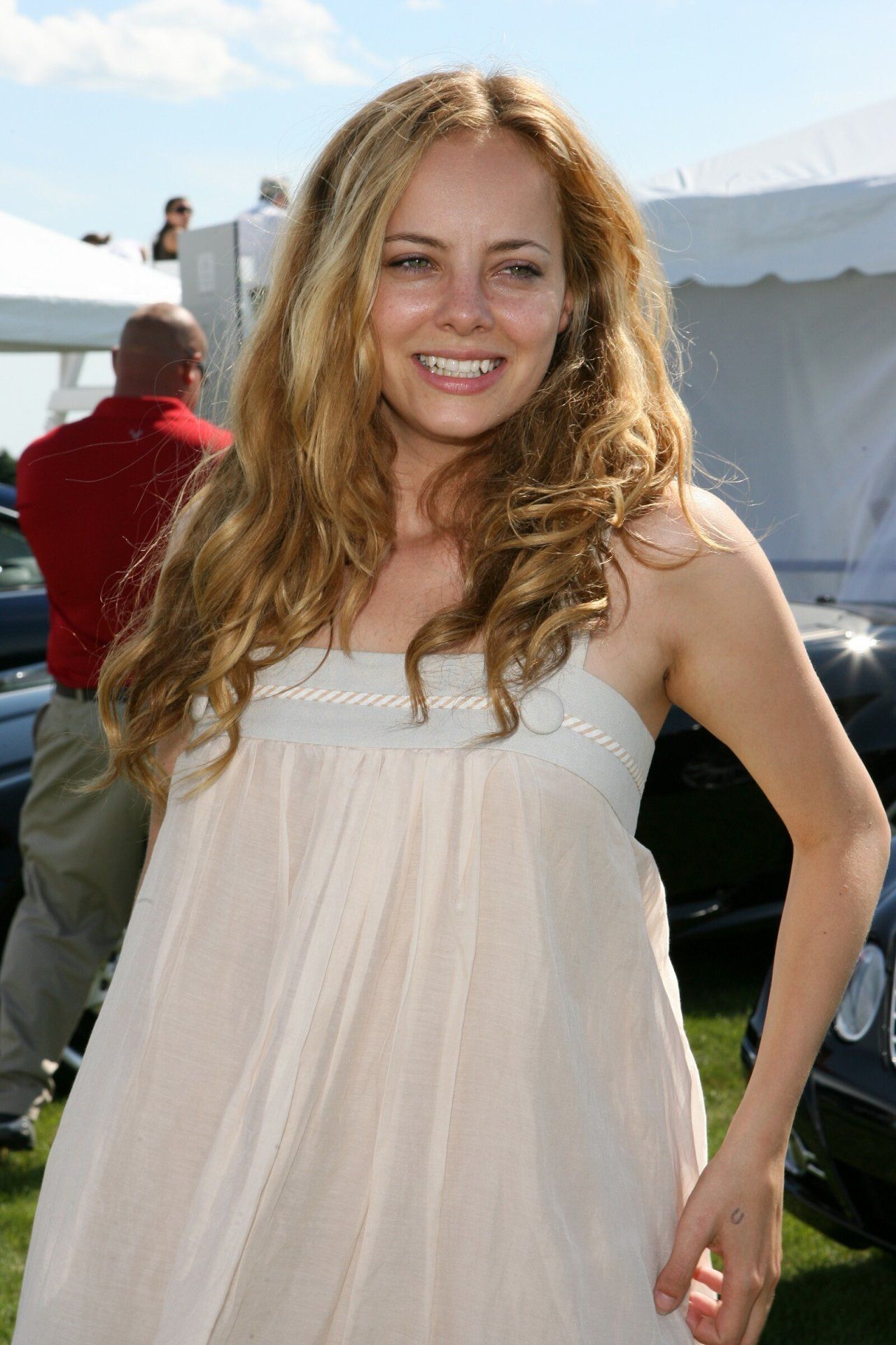 Pictures Of Bijou Phillips