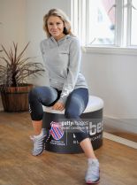 Deanne Berry's Portrait Photos - Wall Of Celebrities