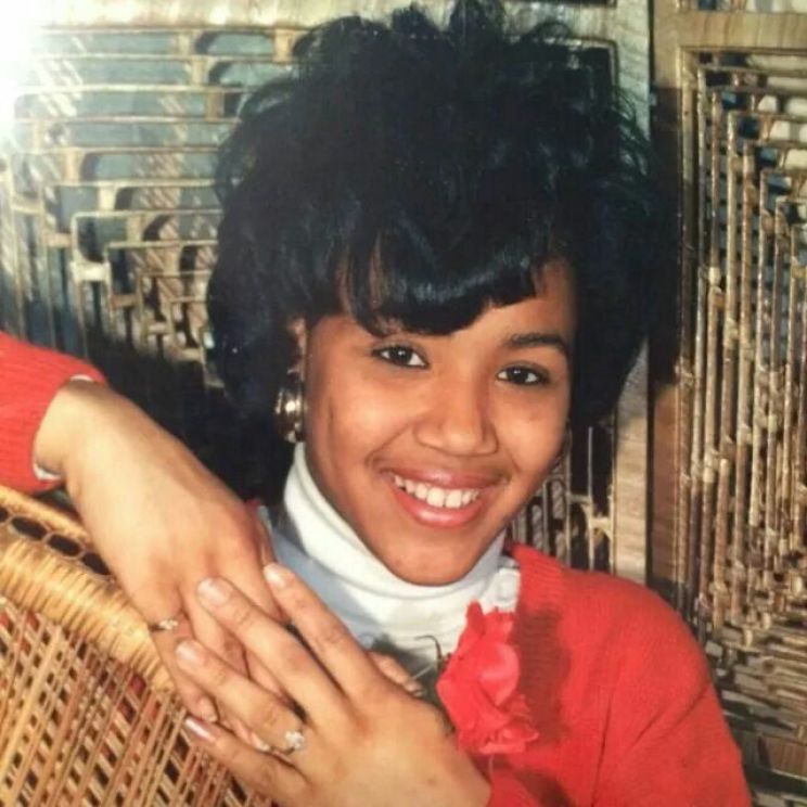 Pictures Of Erica Campbell