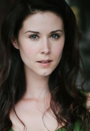 Kestie Morassi's Biography - Wall Of Celebrities