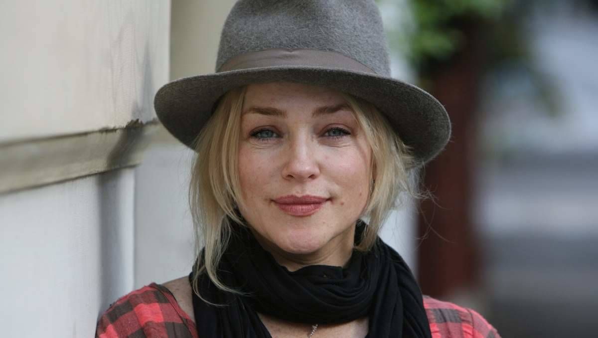 Pictures Of Susie Porter