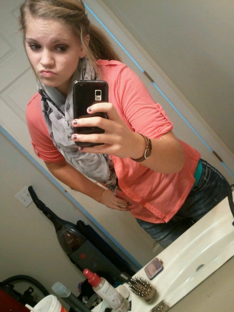 Pictures Of Sydney Cole