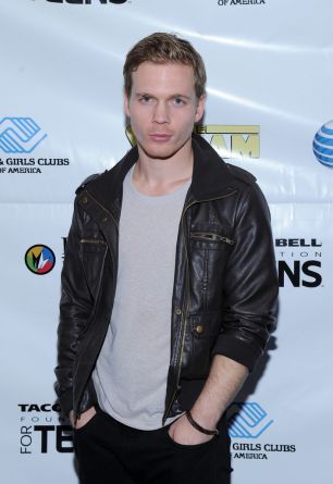 Tyler Elliot Burke's Biography - Wall Of Celebrities