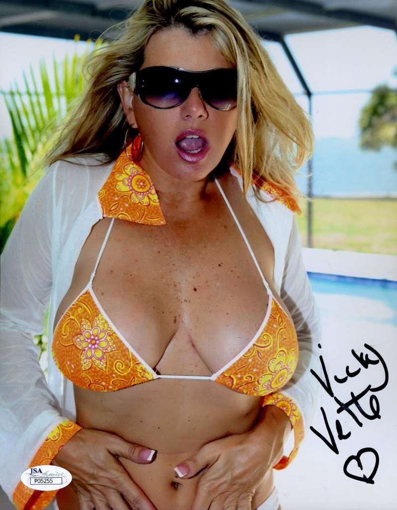 Pictures Of Vicky Vette